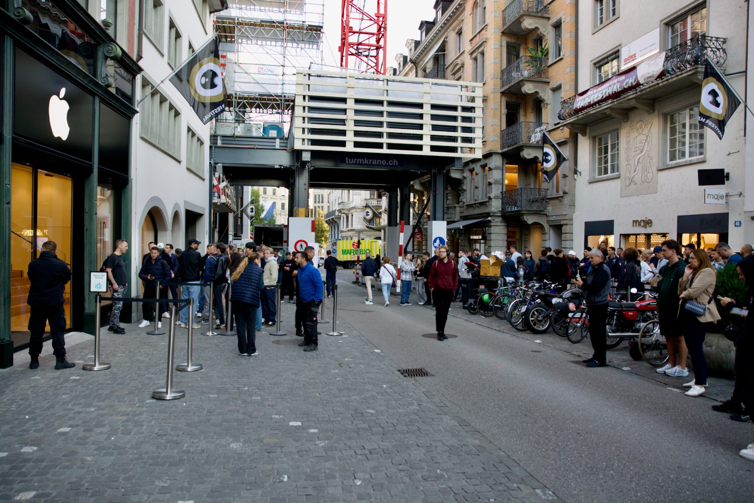 Impressionen der iPhone-Air- und iPhone-17-Lancierung in Zürich
